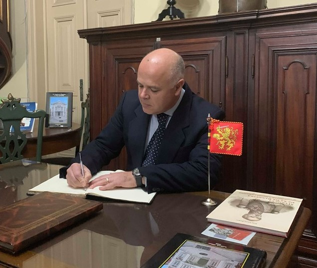 Short Biography :: Prince Alfredo of Hawai'i